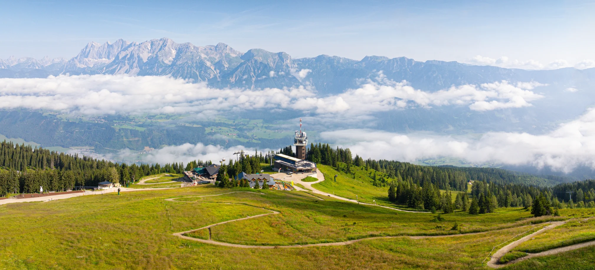 Planai cable car in Schladming in summer » open summer lift